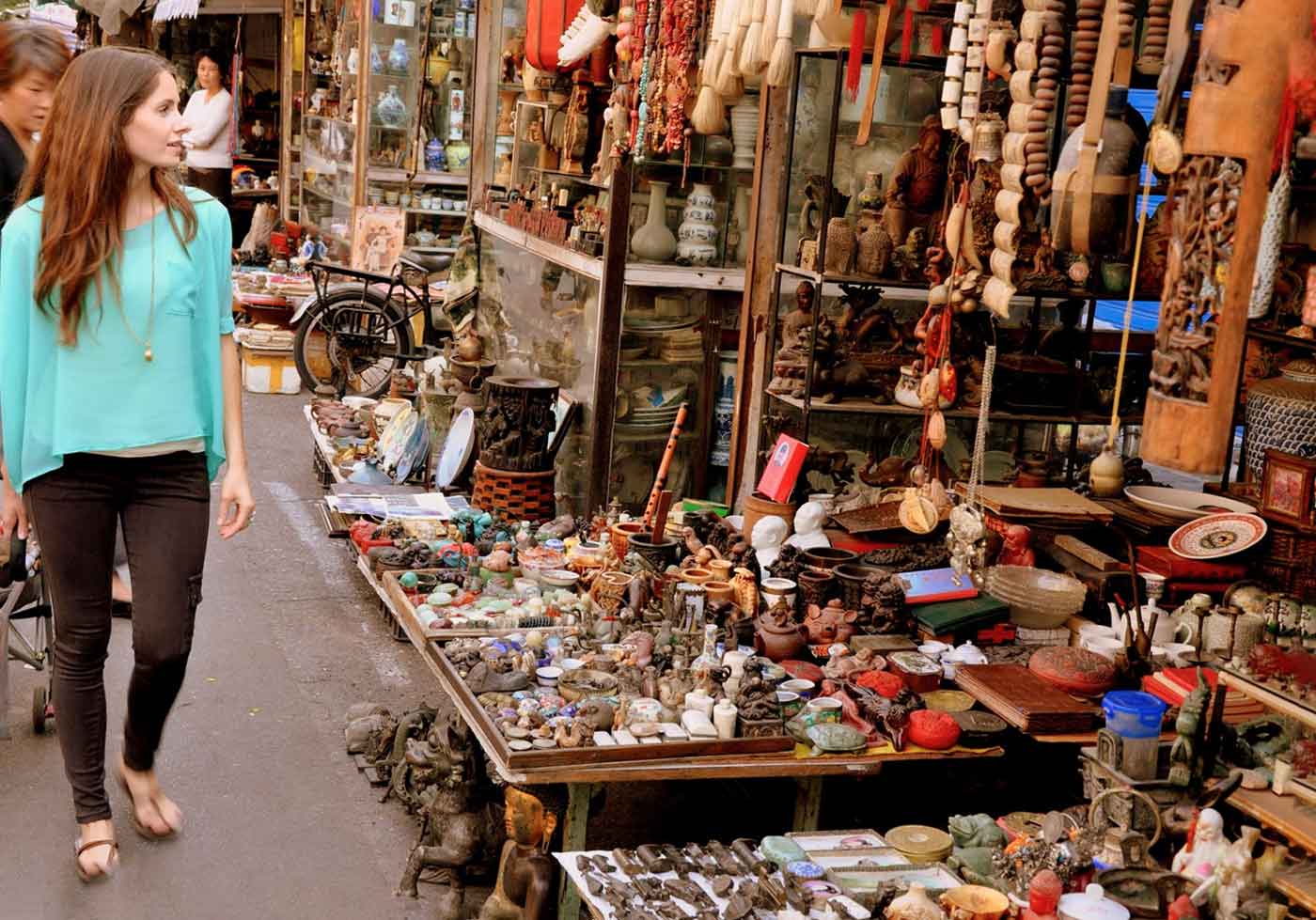 Guide to Ontario Flea Markets: Shopping, Vendors & Items